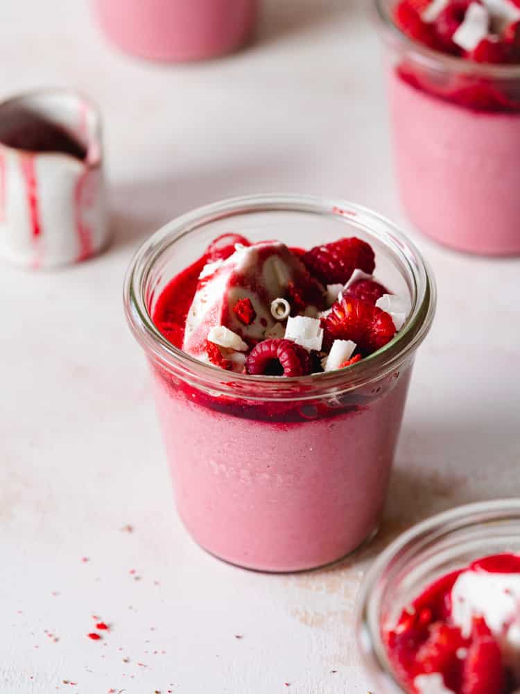 Vegan Raspberry White Chocolate Mousse - Vegan Desserts - Addicted to Dates